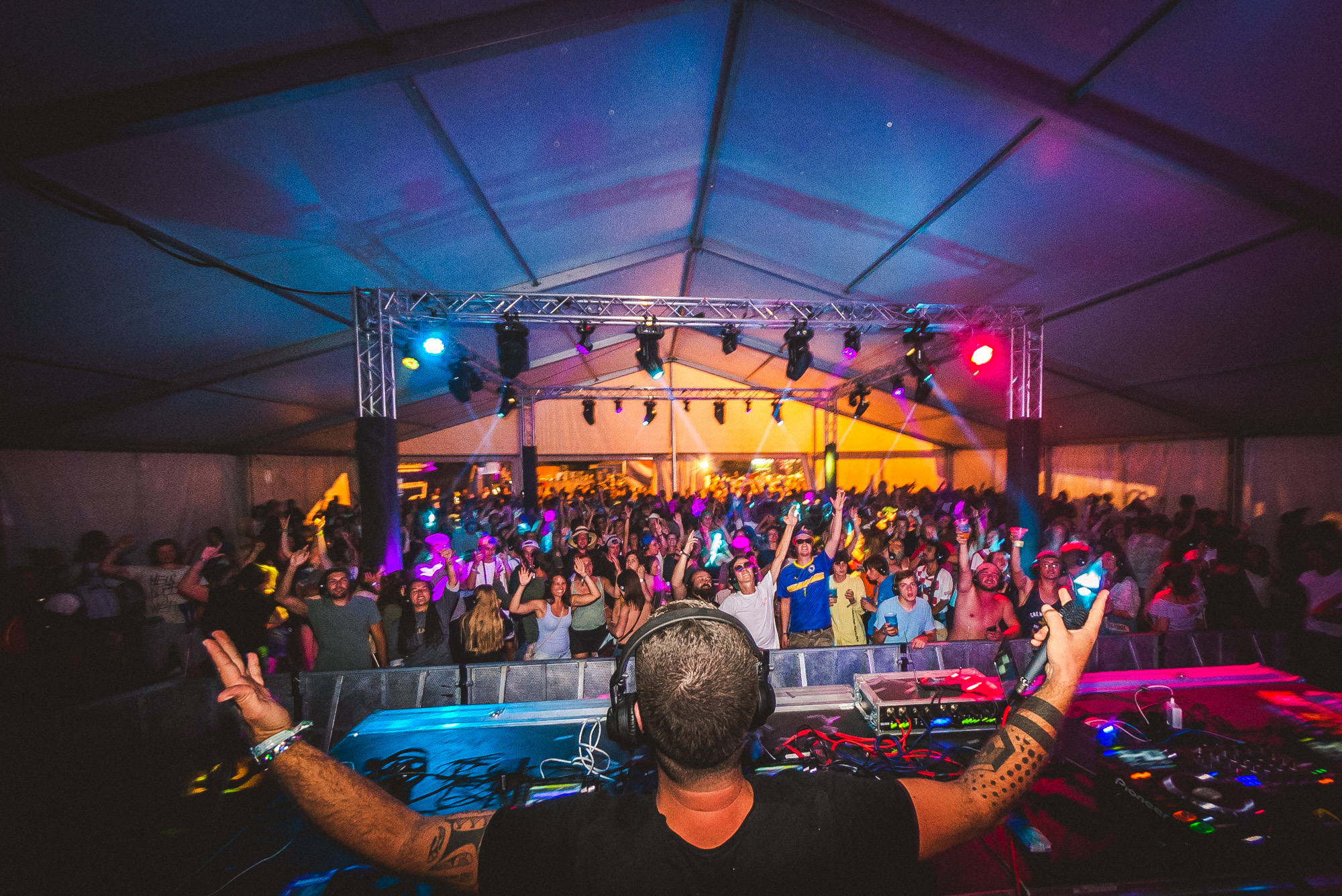 Silent Disco Buchen: So veranstaltest du deine Feier